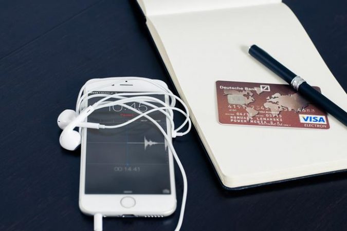 Carte Visa Electron : tout ce qu'il faut savoir sur cette carte bleue